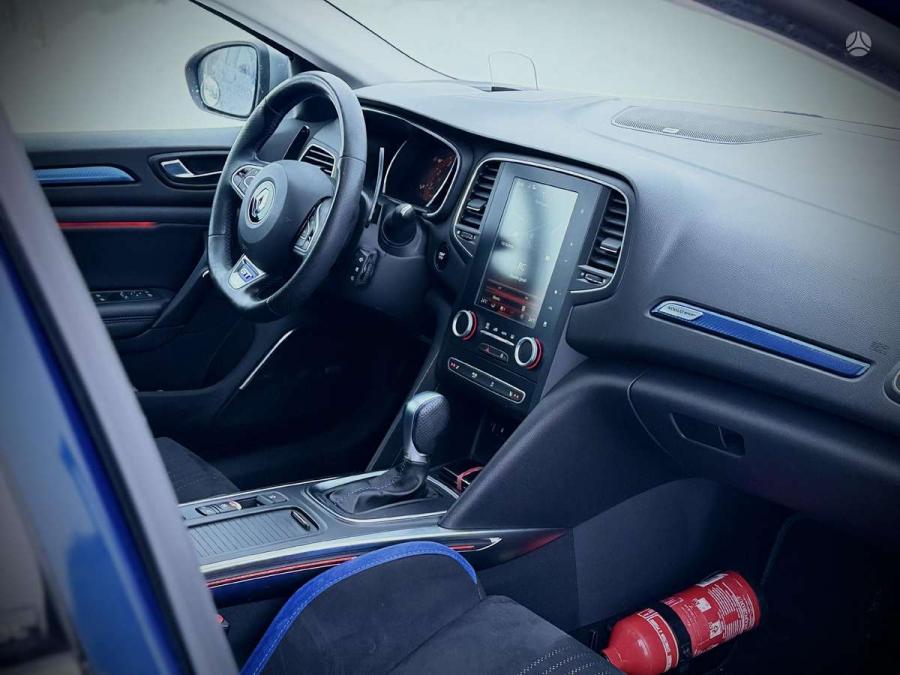 Blue Renault Megane 2017 in Taurage, with an engine capacity of 1.62 L and mileage of 188 thousand km for 9400 €, photo 31 on AUTOMOTO.COM.LV