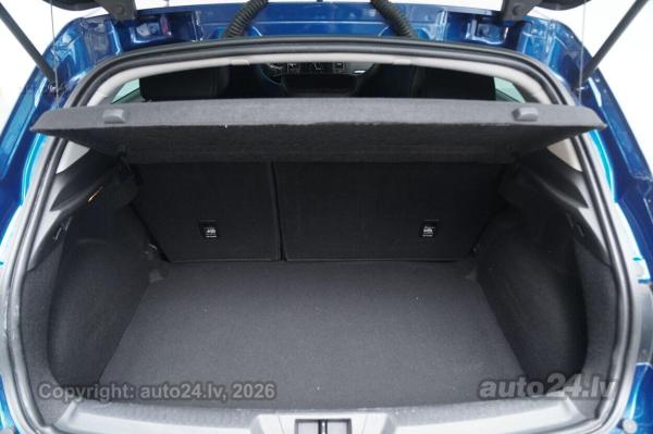 Blue Renault Megane 2017 in Tallinn, with an engine capacity of 1.60 L and mileage of 79 thousand km for 14990 €, photo 11 on AUTOMOTO.COM.LV