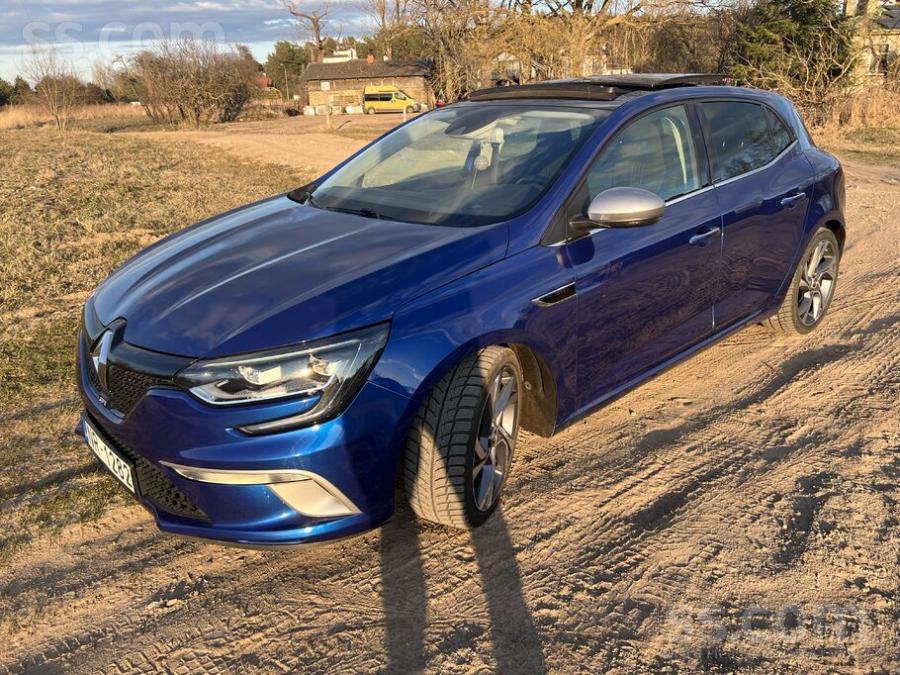Blue Renault Megane 2018 in Riga, with an engine capacity of 1.60 L and mileage of 195 thousand km for 11600 €, photo 6 on AUTOMOTO.COM.LV