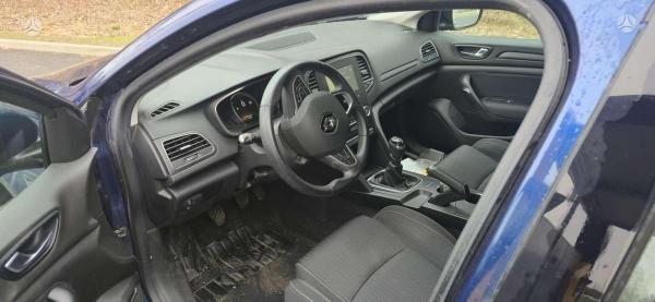 Blue Renault Megane 2018 in Kaunas, with an engine capacity of 1.46 L and mileage of 211 thousand km for 7248 €, photo 8 on AUTOMOTO.COM.LV