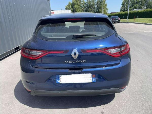 Zils Renault Megane 2020 Tauragė, ar dzinēja tilpumu 1.46 L un nobraukumu 230 tūkst. km par 3950 €, foto 4 vietnē AUTOMOTO.COM.LV