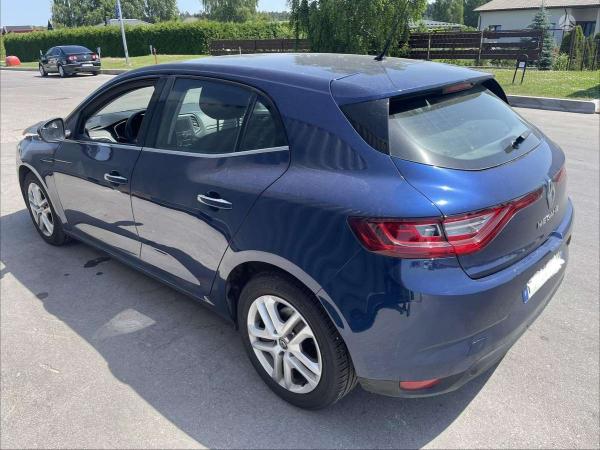 Zils Renault Megane 2020 Tauragė, ar dzinēja tilpumu 1.46 L un nobraukumu 230 tūkst. km par 3950 €, foto 5 vietnē AUTOMOTO.COM.LV