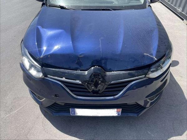 Zils Renault Megane 2020 Tauragė, ar dzinēja tilpumu 1.46 L un nobraukumu 230 tūkst. km par 3950 €, foto 7 vietnē AUTOMOTO.COM.LV
