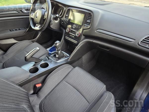 Blue Renault Megane 2020 in Kuldiga, with an engine capacity of 1.50 L and mileage of 0 thousand km for 7400 €, photo 5 on AUTOMOTO.COM.LV