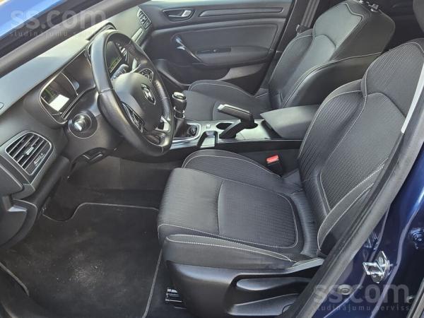 Blue Renault Megane 2020 in Kuldiga, with an engine capacity of 1.50 L and mileage of 0 thousand km for 7400 €, photo 6 on AUTOMOTO.COM.LV