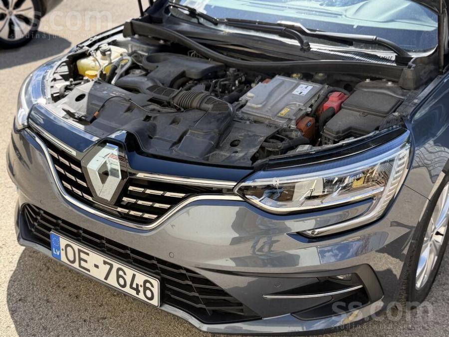 Blue Renault Megane 2021 in Riga, with an engine capacity of 1.60 L and mileage of 21 thousand km for 13700 €, photo 14 on AUTOMOTO.COM.LV