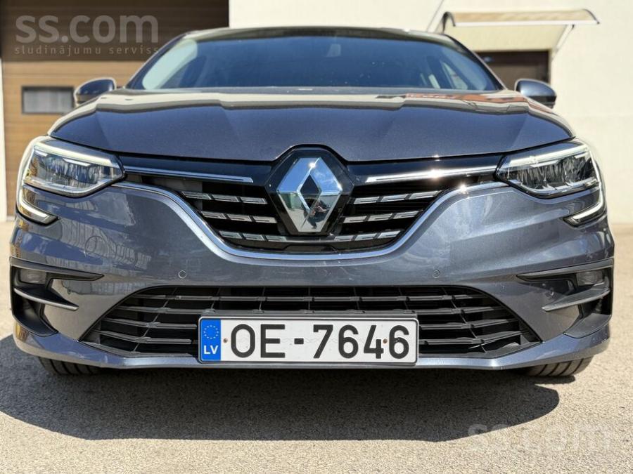 Blue Renault Megane 2021 in Riga, with an engine capacity of 1.60 L and mileage of 21 thousand km for 13700 €, photo 15 on AUTOMOTO.COM.LV