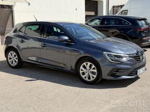 Blue Renault Megane 2021 in Riga, with an engine capacity of 1.60 L and mileage of 21 thousand km for 13700 €, photo 16 on AUTOMOTO.COM.LV