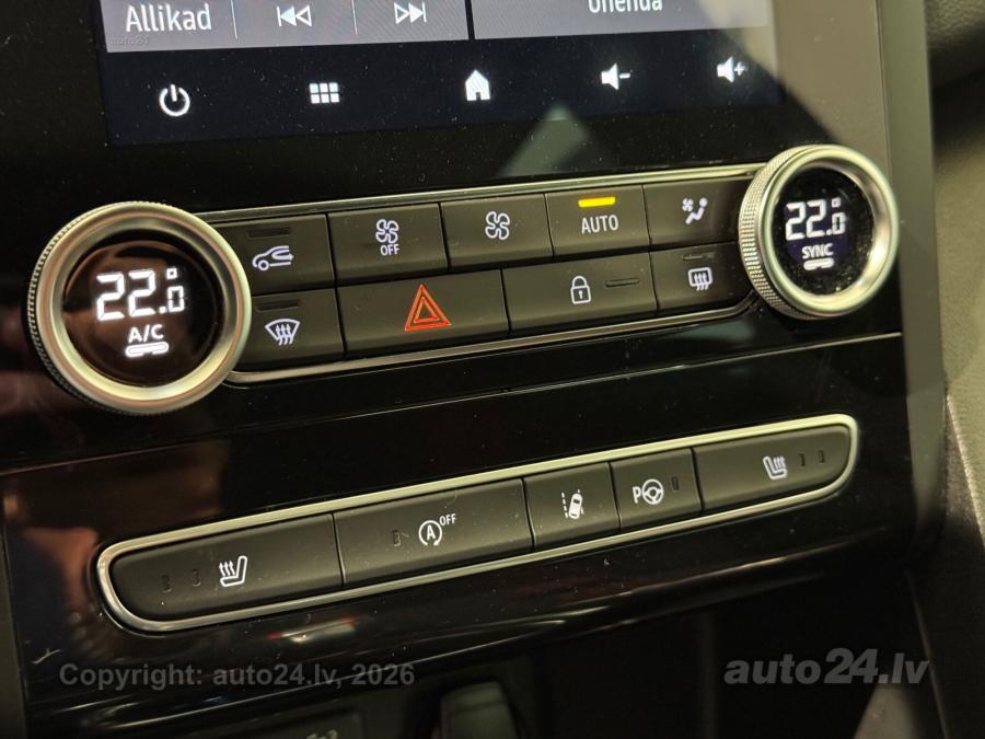 Zils Renault Megane 2021 Tallina, ar dzinēja tilpumu 1.30 L un nobraukumu 84 tūkst. km par 16400 €, foto 14 vietnē AUTOMOTO.COM.LV