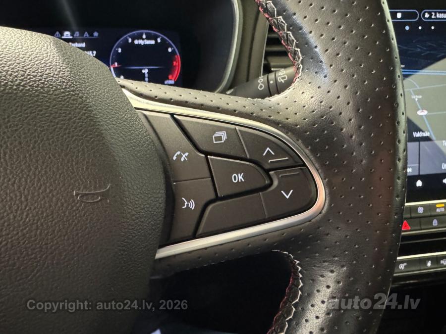 Zils Renault Megane 2021 Tallina, ar dzinēja tilpumu 1.30 L un nobraukumu 84 tūkst. km par 16400 €, foto 19 vietnē AUTOMOTO.COM.LV