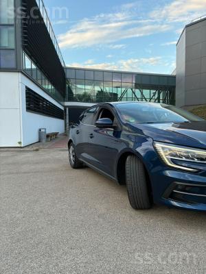 Blue Renault Megane 2021 in Daugavpils, with an engine capacity of 1.50 L and mileage of 203 thousand km for 10800 €, photo 6 on AUTOMOTO.COM.LV