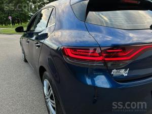 Blue Renault Megane 2021 in Daugavpils, with an engine capacity of 1.50 L and mileage of 203 thousand km for 10800 €, photo 17 on AUTOMOTO.COM.LV