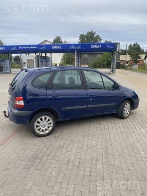Zils Renault Megane 2001 Rēzekne, ar dzinēja tilpumu 1.60 L un nobraukumu 253 tūkst. km par 1300 €, foto 5 vietnē AUTOMOTO.COM.LV