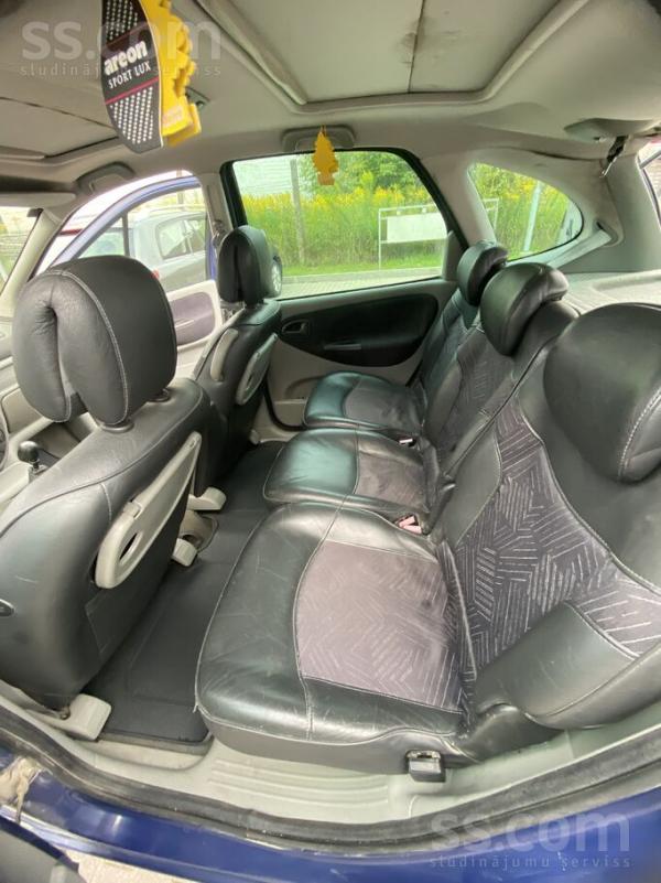 Zils Renault Megane 2001 Rēzekne, ar dzinēja tilpumu 1.60 L un nobraukumu 253 tūkst. km par 1300 €, foto 8 vietnē AUTOMOTO.COM.LV