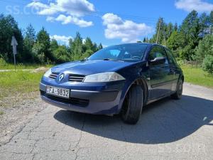 Blue Renault Megane 2004 in Riga, with an engine capacity of 1.40 L and mileage of 255 thousand km for 500 €, photo  on AUTOMOTO.COM.LV