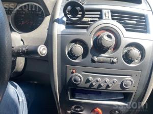 Zils Renault Megane 2006 Rīga, ar dzinēja tilpumu 1.50 L un nobraukumu 294 tūkst. km par 2100 €, foto 8 vietnē AUTOMOTO.COM.LV