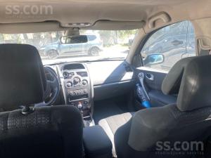 Zils Renault Megane 2006 Rīga, ar dzinēja tilpumu 1.50 L un nobraukumu 294 tūkst. km par 2100 €, foto 10 vietnē AUTOMOTO.COM.LV