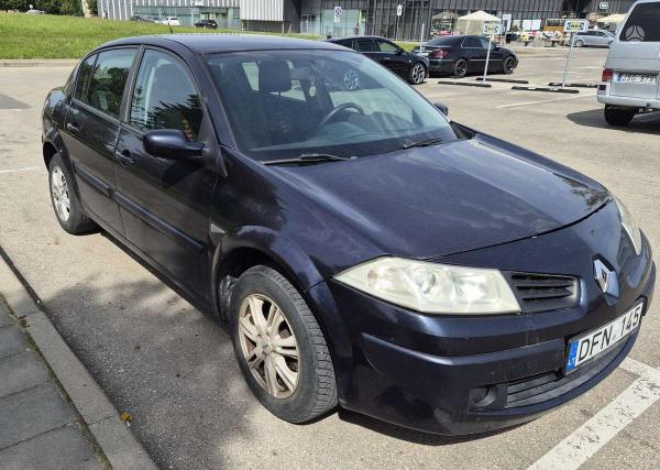 Zils Renault Megane 2007 Šauļi, ar dzinēja tilpumu 1.60 L un nobraukumu 177 tūkst. km par 1500 €, foto 3 vietnē AUTOMOTO.COM.LV
