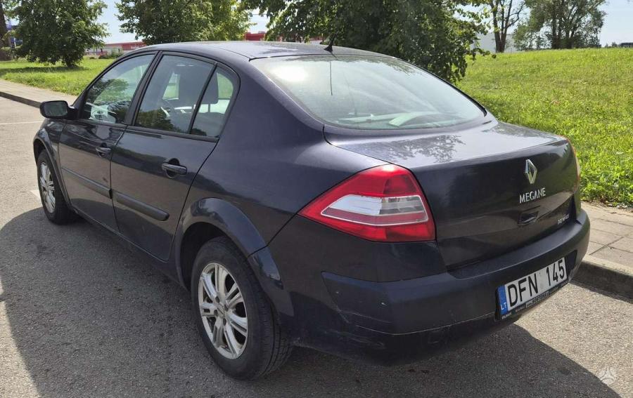 Zils Renault Megane 2007 Šauļi, ar dzinēja tilpumu 1.60 L un nobraukumu 177 tūkst. km par 1500 €, foto 4 vietnē AUTOMOTO.COM.LV