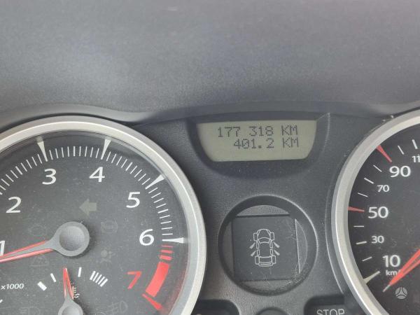 Zils Renault Megane 2007 Šauļi, ar dzinēja tilpumu 1.60 L un nobraukumu 177 tūkst. km par 1500 €, foto 7 vietnē AUTOMOTO.COM.LV