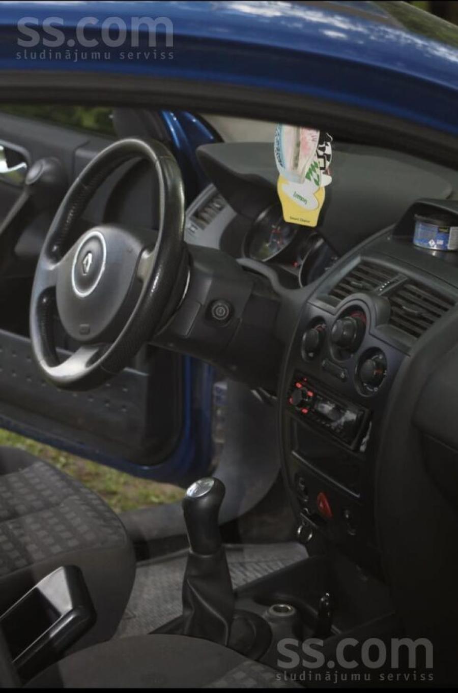 Zils Renault Megane 2008 Ogre, ar dzinēja tilpumu 1.60 L un nobraukumu 256 tūkst. km par 900 €, foto 6 vietnē AUTOMOTO.COM.LV
