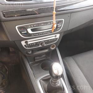 Zils Renault Megane 2012 Limbaži, ar dzinēja tilpumu 1.60 L un nobraukumu 313 tūkst. km par 2800 €, foto 7 vietnē AUTOMOTO.COM.LV