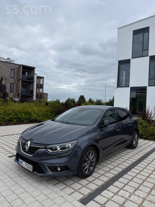 Blue Renault Megane 2018 in Riga, with an engine capacity of 1.20 L and mileage of 70 thousand km for 8000 €, photo 1 on AUTOMOTO.COM.LV