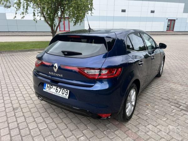 Blue Renault Megane 2019 in Dobele, with an engine capacity of 1.30 L and mileage of 128 thousand km for 9700 €, photo 8 on AUTOMOTO.COM.LV