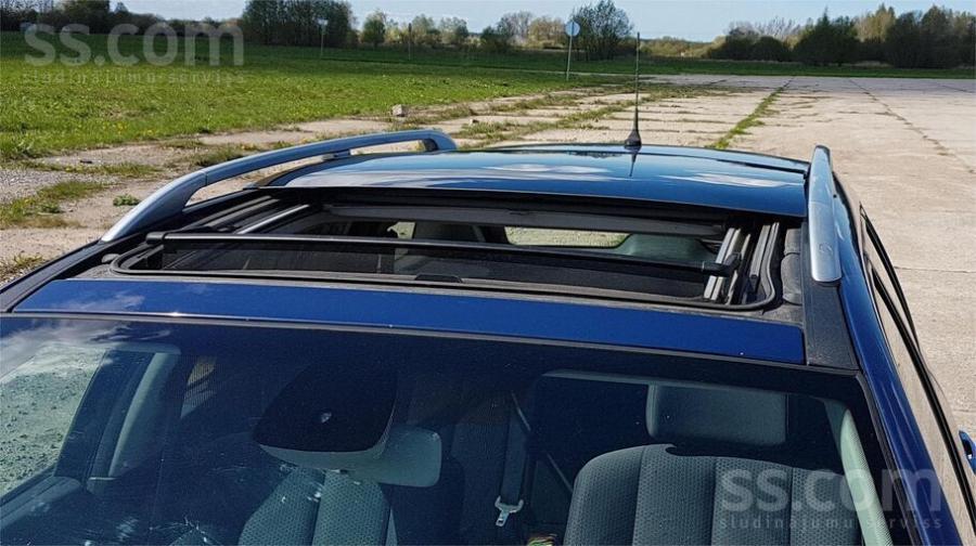 Zils Renault Megane 2008 Rīga, ar dzinēja tilpumu 1.90 L un nobraukumu 330 tūkst. km par 1850 €, foto 7 vietnē AUTOMOTO.COM.LV