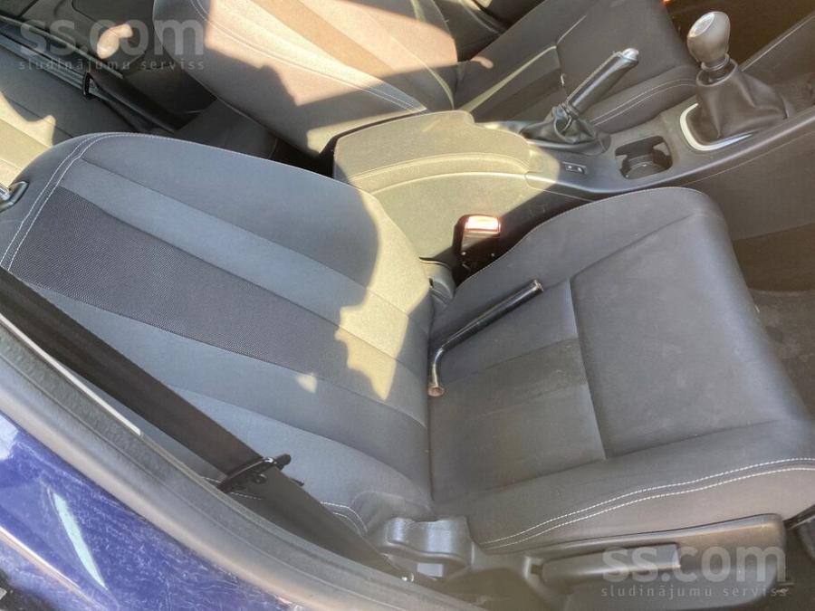 Zils Renault Megane 2009 Rīga, ar dzinēja tilpumu 1.90 L un nobraukumu 270 tūkst. km par 1200 €, foto 4 vietnē AUTOMOTO.COM.LV