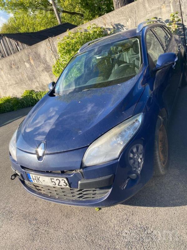 Zils Renault Megane 2009 Rīga, ar dzinēja tilpumu 1.90 L un nobraukumu 270 tūkst. km par 1200 €, foto 8 vietnē AUTOMOTO.COM.LV