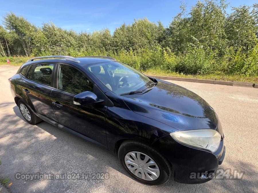 Zils Renault Megane 2009 Tallina, ar dzinēja tilpumu 1.60 L un nobraukumu 223 tūkst. km par 2000 €, foto 3 vietnē AUTOMOTO.COM.LV