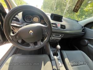 Zils Renault Megane 2009 Tallina, ar dzinēja tilpumu 1.60 L un nobraukumu 223 tūkst. km par 2000 €, foto 10 vietnē AUTOMOTO.COM.LV