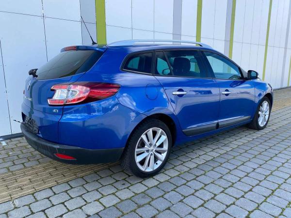 Blue Renault Megane 2011 in Raseiniai, with an engine capacity of 1.46 L and mileage of 287 thousand km for 2900 €, photo 6 on AUTOMOTO.COM.LV