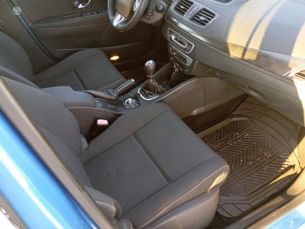 Zils Renault Megane 2012 Tauragė, ar dzinēja tilpumu 1.50 L un nobraukumu 268 tūkst. km par 2999 €, foto 11 vietnē AUTOMOTO.COM.LV