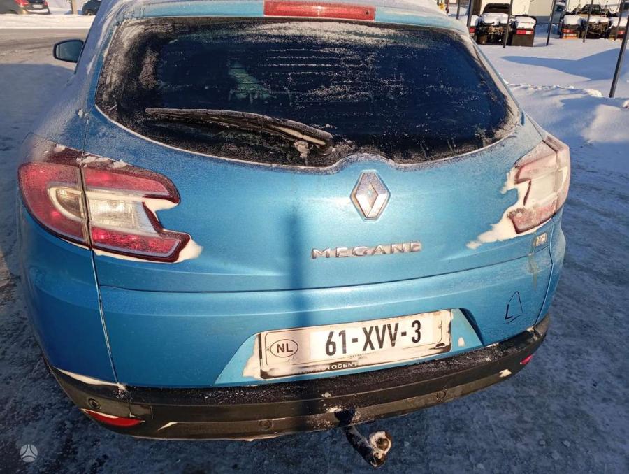 Zils Renault Megane 2012 Tauragė, ar dzinēja tilpumu 1.50 L un nobraukumu 268 tūkst. km par 2999 €, foto 13 vietnē AUTOMOTO.COM.LV