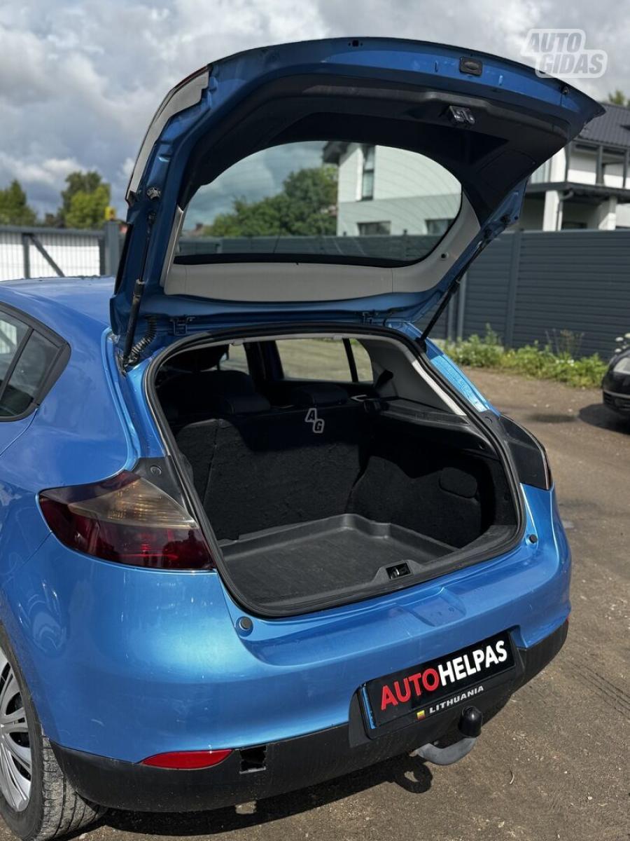 Blue Renault Megane 2014 in Klaipeda, with an engine capacity of 1.20 L and mileage of 215 thousand km for 2950 €, photo 9 on AUTOMOTO.COM.LV
