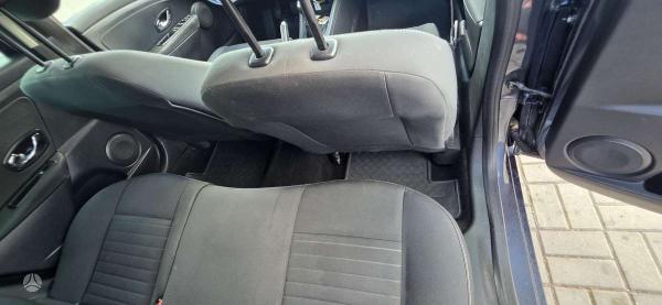 Renault Megane 2015 TauragÄ vietnÄ Zils Renault Megane 2015 TauragÄ, ar dzinÄja tilpumu 1.20 L un nobraukumu 278 tÅ«kst. km par 2900 ā¬, foto 9 vietnÄ AUTOMOTO.COM.LV