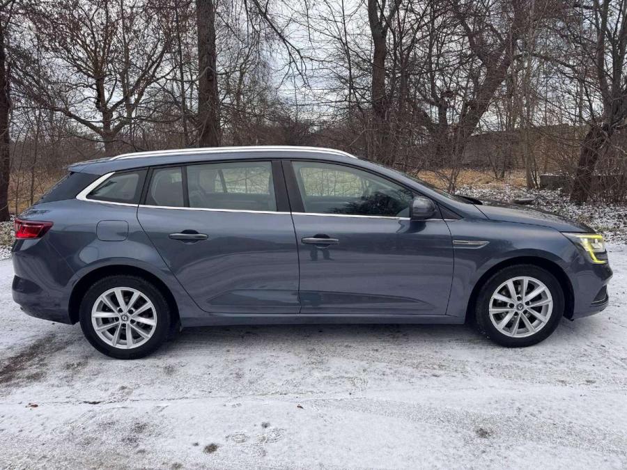 Blue Renault Megane 2016 in Siauliai, with an engine capacity of 1.46 L and mileage of 236 thousand km for 6599 €, photo 6 on AUTOMOTO.COM.LV