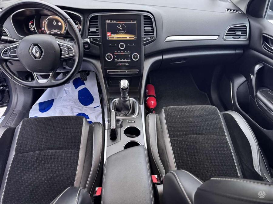 Zils Renault Megane 2016 Šauļi, ar dzinēja tilpumu 1.46 L un nobraukumu 236 tūkst. km par 6150 €, foto 20 vietnē AUTOMOTO.COM.LV