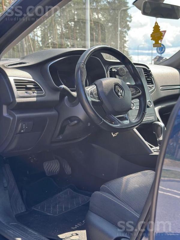 Blue Renault Megane 2016 in Riga, with an engine capacity of 1.50 L and mileage of 170 thousand km for 6950 €, photo 5 on AUTOMOTO.COM.LV