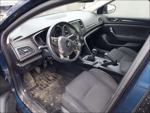 Zils Renault Megane 2016 Tauragė, ar dzinēja tilpumu 1.46 L un nobraukumu 143 tūkst. km par 4700 €, foto 3 vietnē AUTOMOTO.COM.LV