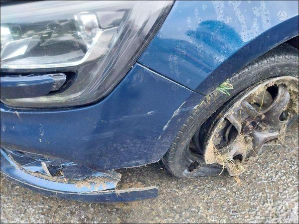 Zils Renault Megane 2016 Tauragė, ar dzinēja tilpumu 1.46 L un nobraukumu 143 tūkst. km par 4700 €, foto 7 vietnē AUTOMOTO.COM.LV