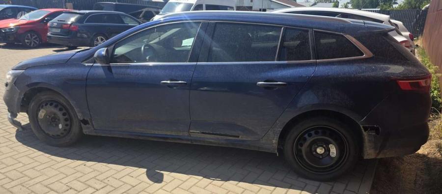 Zils Renault Megane 2016 Tauragė, ar dzinēja tilpumu 1.46 L un nobraukumu 143 tūkst. km par 4800 €, foto 4 vietnē AUTOMOTO.COM.LV