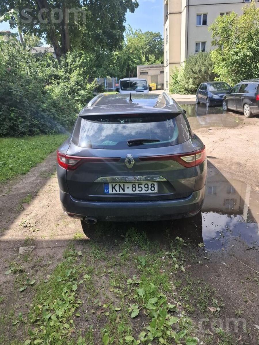 Blue Renault Megane 2016 in Riga, with an engine capacity of 1.20 L and mileage of 224 thousand km for 6500 €, photo 5 on AUTOMOTO.COM.LV