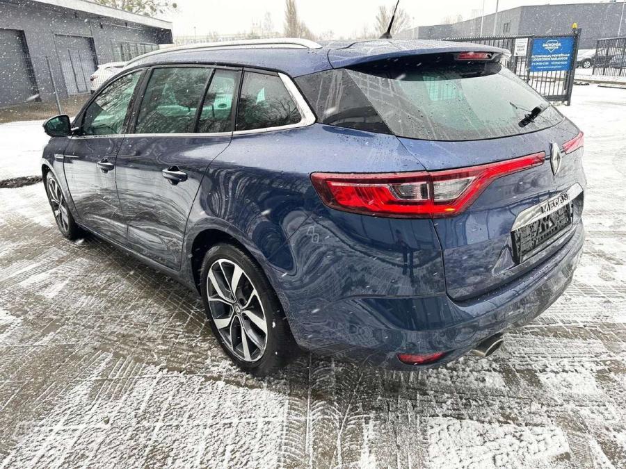 Blue Renault Megane 2017 in Kaunas, with an engine capacity of 1.20 L and mileage of 197 thousand km for 6900 €, photo 5 on AUTOMOTO.COM.LV