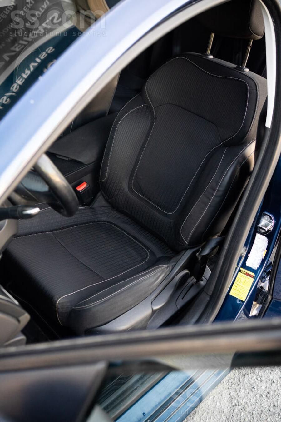 Zils Renault Megane 2017 Valmiera, ar dzinēja tilpumu 1.50 L un nobraukumu 0 tūkst. km par 7995 €, foto 20 vietnē AUTOMOTO.COM.LV