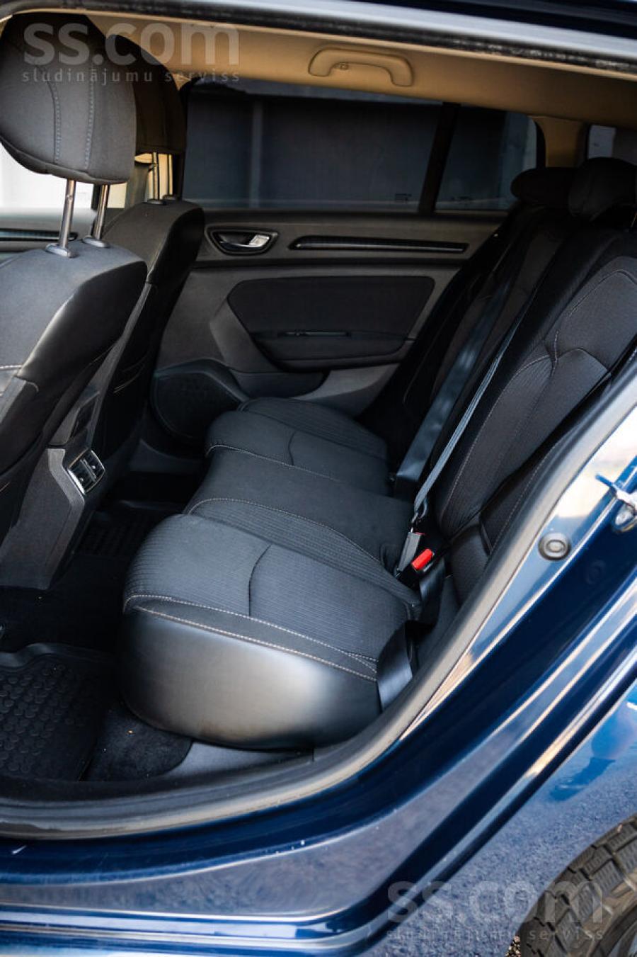 Zils Renault Megane 2017 Valmiera, ar dzinēja tilpumu 1.50 L un nobraukumu 0 tūkst. km par 7995 €, foto 21 vietnē AUTOMOTO.COM.LV