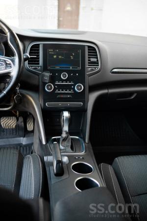 Zils Renault Megane 2017 Valmiera, ar dzinēja tilpumu 1.50 L un nobraukumu 0 tūkst. km par 7995 €, foto 22 vietnē AUTOMOTO.COM.LV