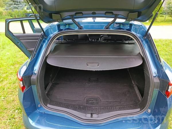 Blue Renault Megane 2017 in Ogre, with an engine capacity of 1.50 L and mileage of 158 thousand km for 7450 €, photo 6 on AUTOMOTO.COM.LV